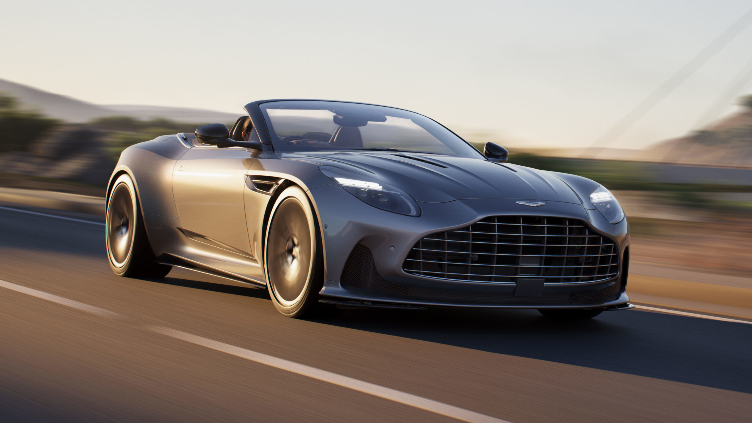 Location Aston Martin | Soyez 007 | Vantage, DB11, DBX, DB12